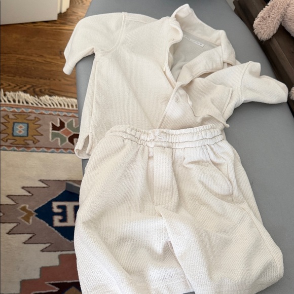 Zara | Matching Sets | Zara Kids Cream Buttonup Shirt And Shorts Set ...